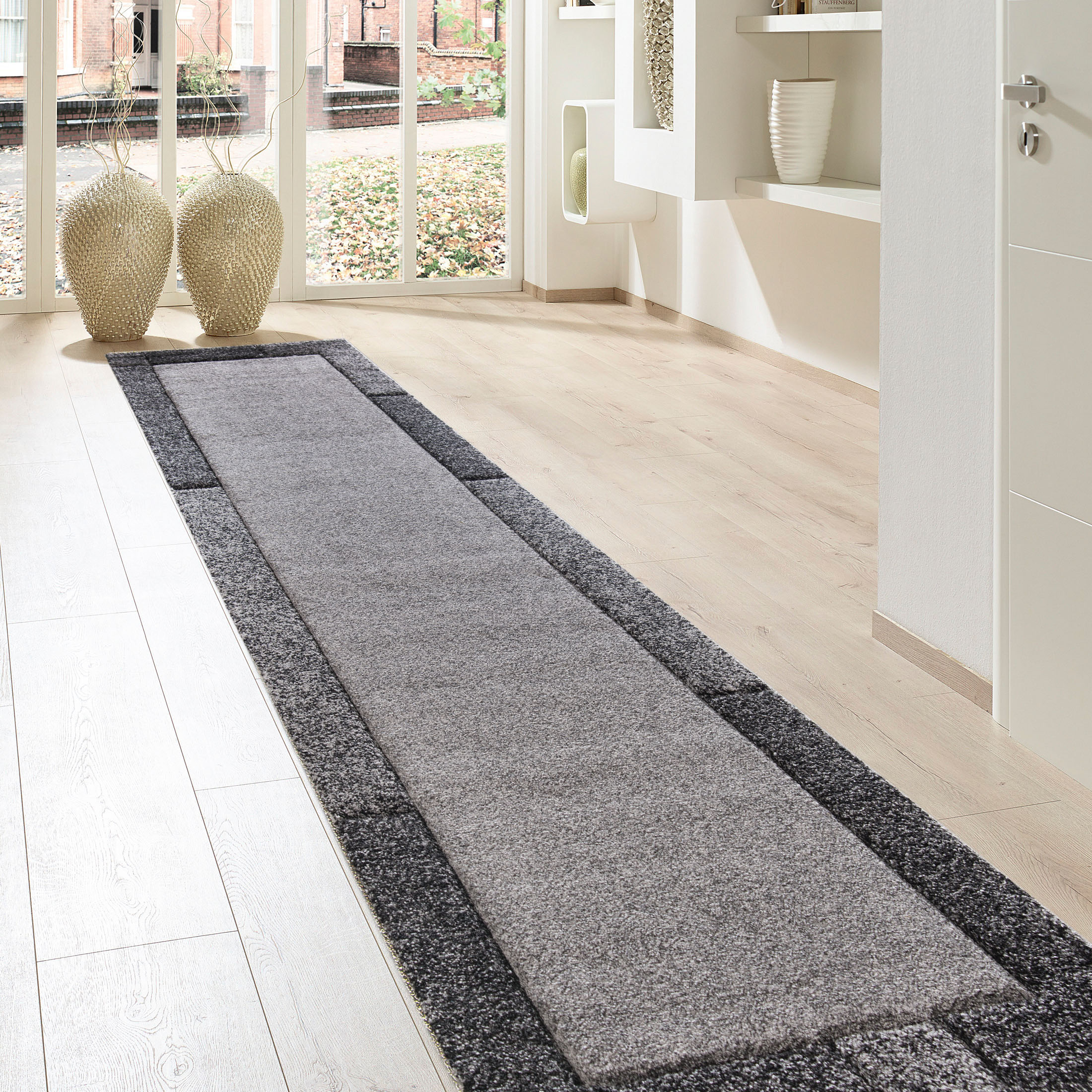 Celia Border - Designer-Teppich von Kibek in Grau